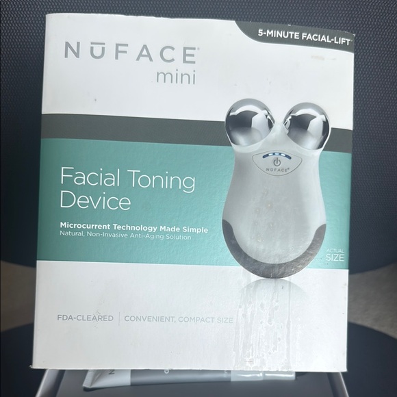 NuFace | Other | Nuface Mini Facial Toning Device Silver And White ...